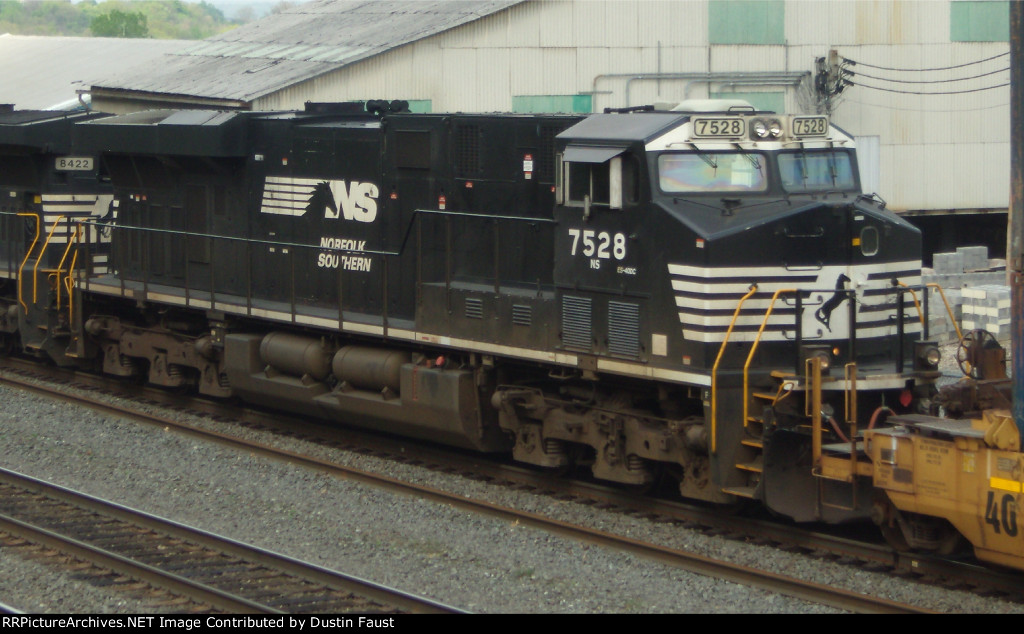NS 7528 ES40DC